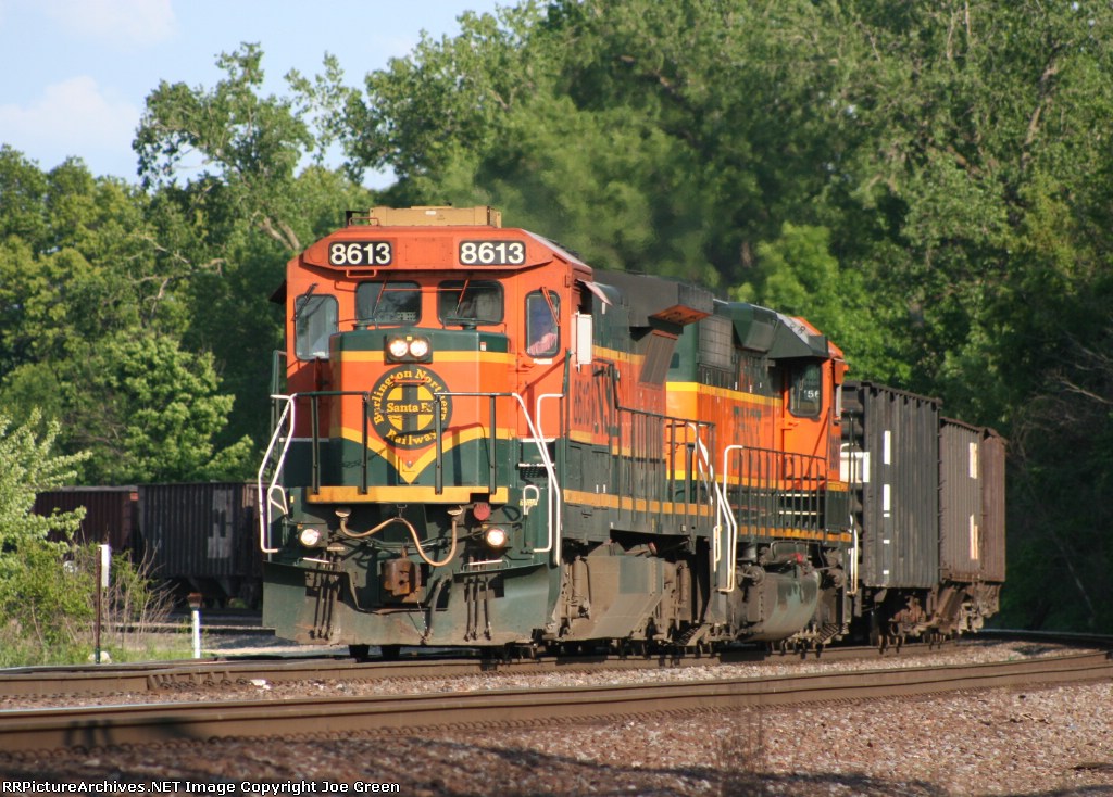 BNSF 8613